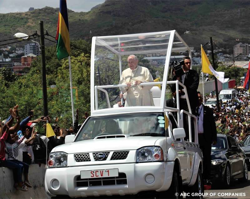 Nissan creates NP300 ‘Popemobile’ | Car Sales Portal