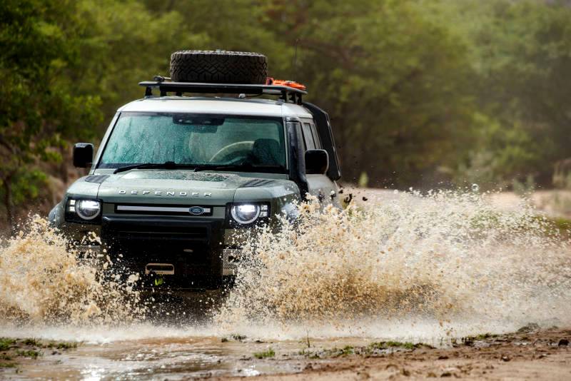 New Land Rover Defender to hit South African airwaves on 16 July | Car ...