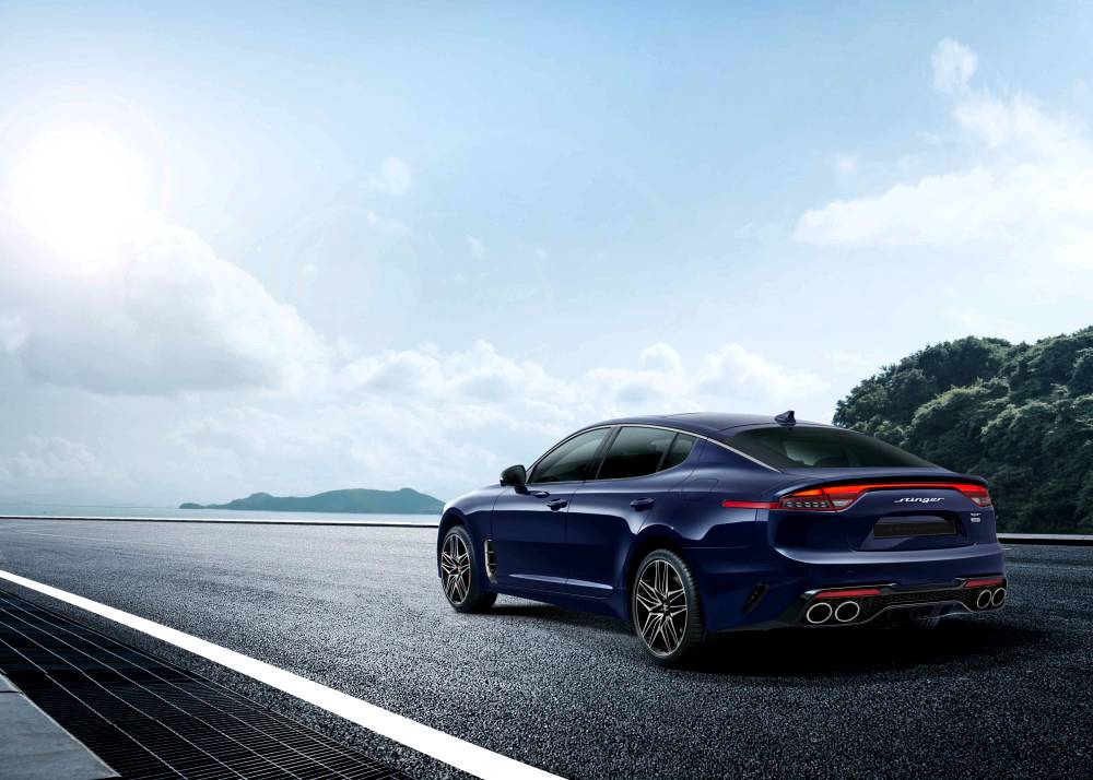 KIA reveals new design for fastback Stinger | Car Sales Portal