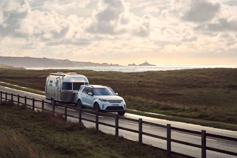 Land Rover pulls out all the stops with towing tech | Car Sales Portal