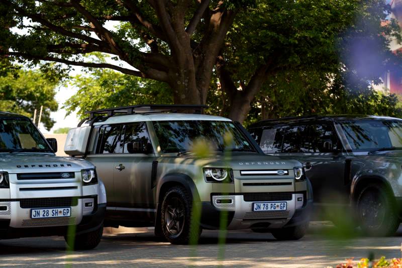 Springboks tackle Lonehill’s new off road track in the Land Rover ...