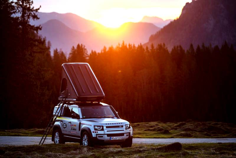 Land Rover Defender supports the world’s toughest adventure race | Car ...