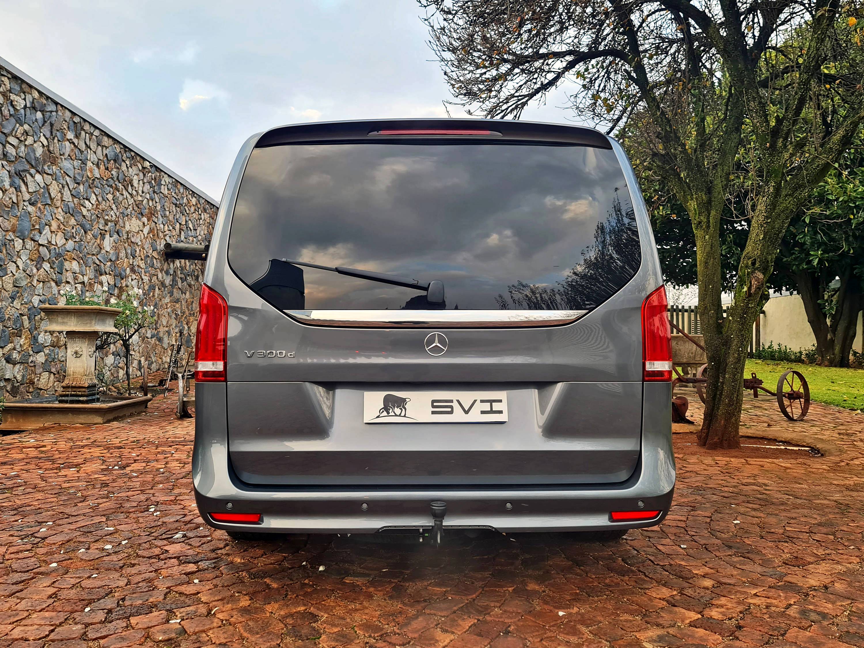 New special-protection V-Class conversion employs Level B4 armour | Car ...