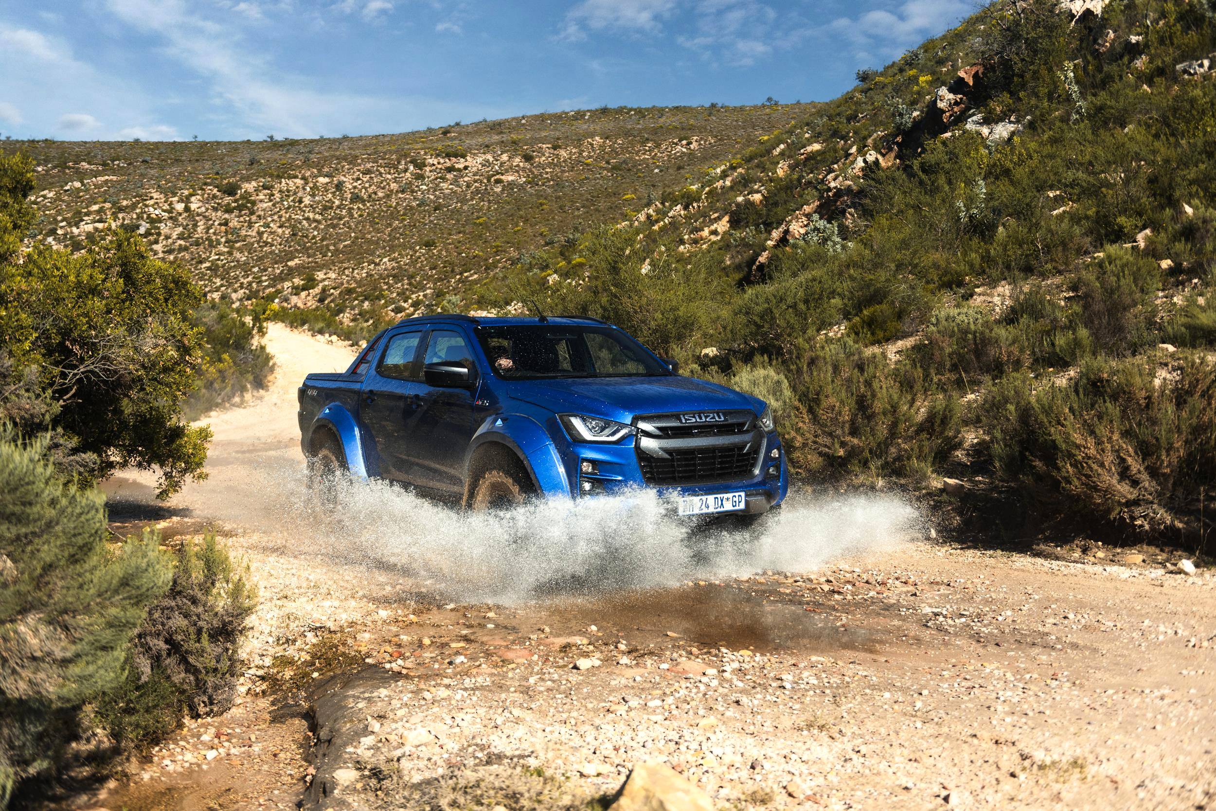 Tough, capable and exclusive – the new ISUZU D-MAX Arctic AT35 | Car ...