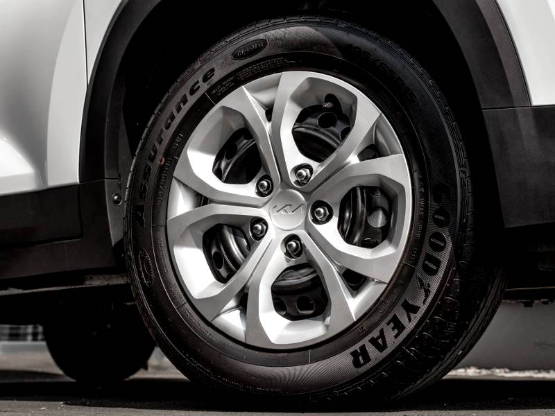 Big car value redefined: introducing the new Kia Sonet LS | Car Sales ...