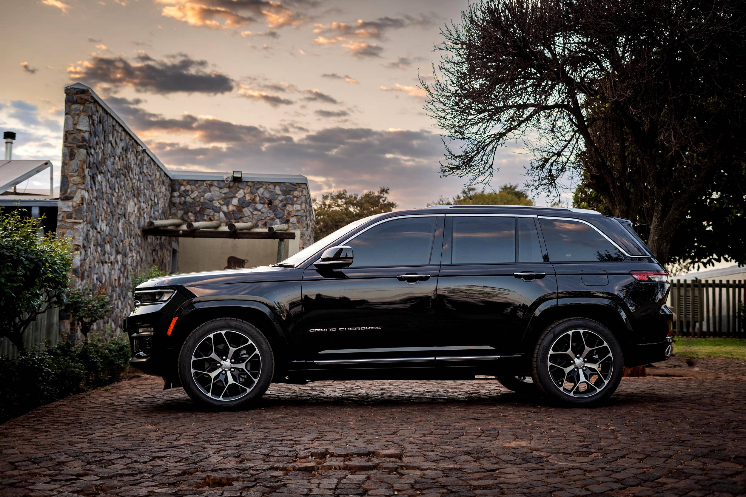 AK47 PROTECTION FOR JEEP GRAND CHEROKEE (WITH WARRANTY INTACT!) | Car ...